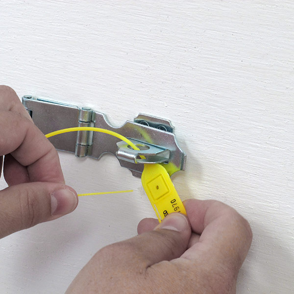 Plastic Security Seals, Adjustable Truck Seals - NovaVision